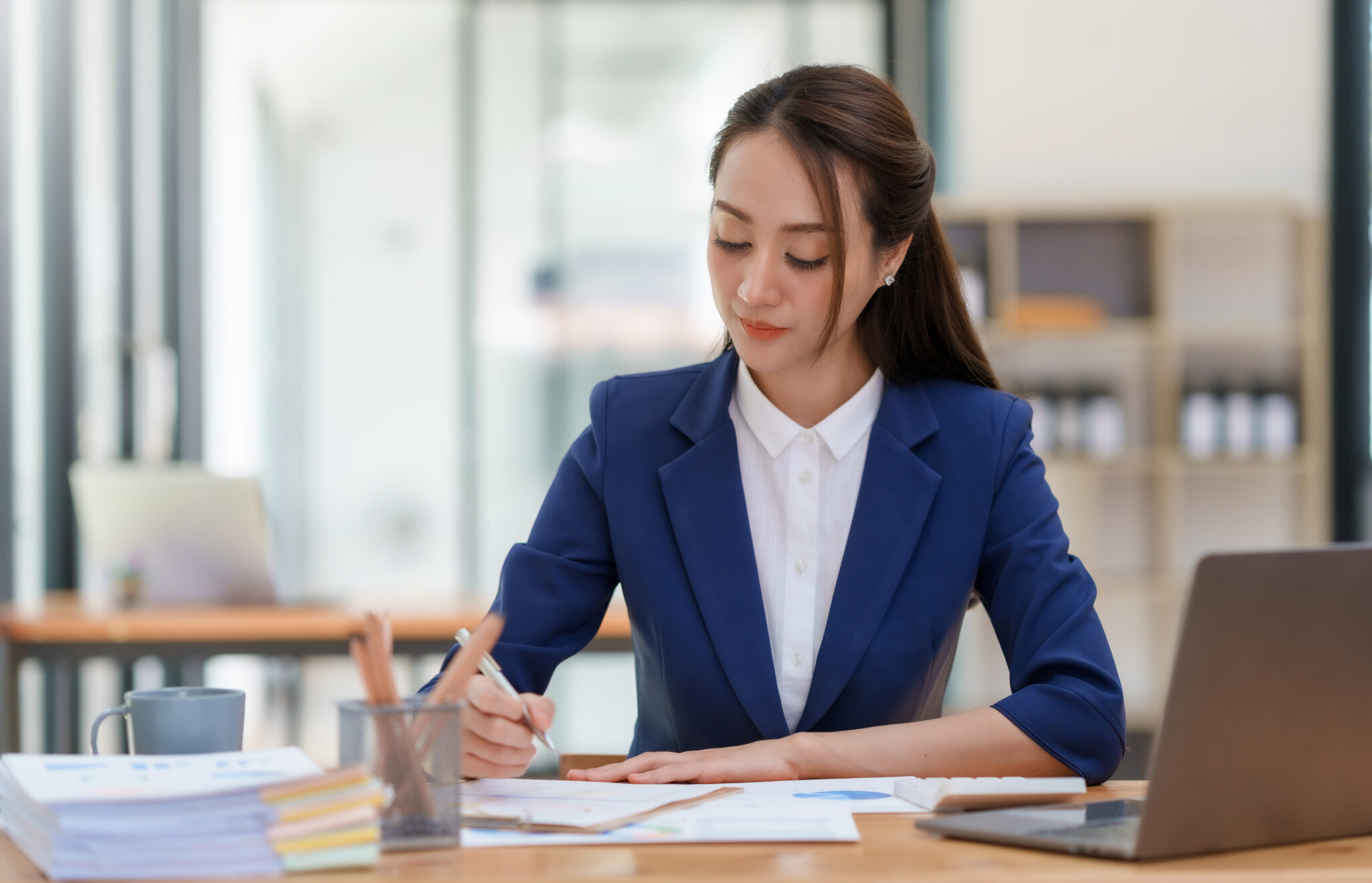 What Is Management Consulting? Meaning, Benefits & Scaling Tips